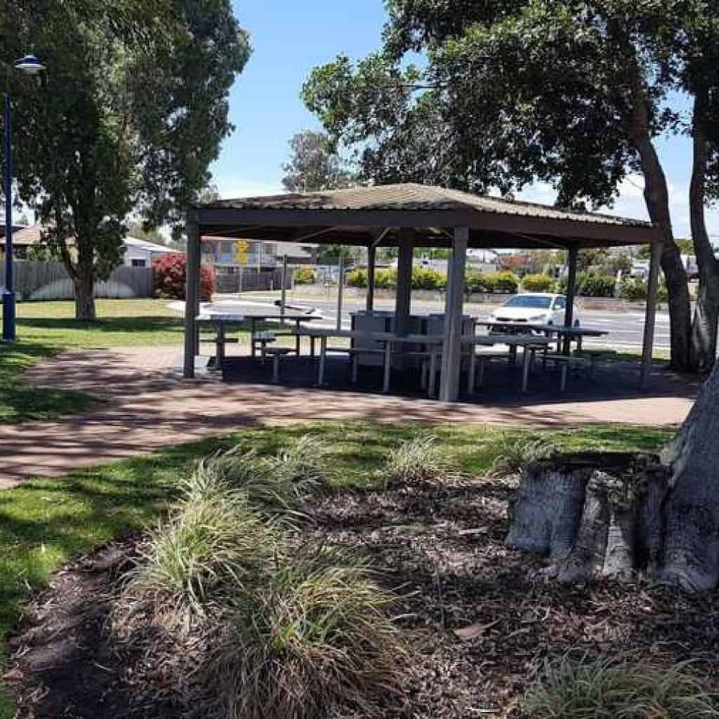 Burrum Heads, Accommodation, Things To Do