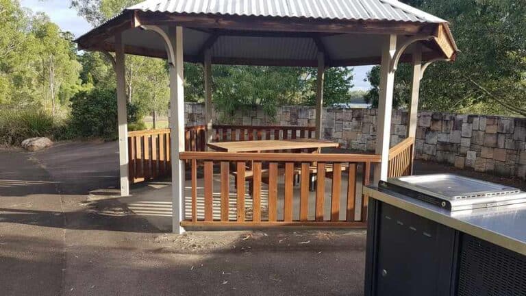 Lake Lenthalls, Camping and fishing at Lenthalls Dam