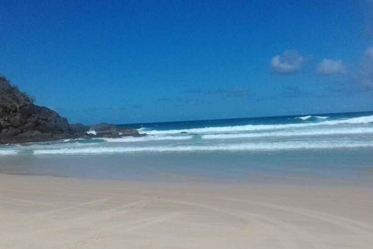 10 Best Surfing Spots in Queensland, Surf like a Pro at the Beach 10 Best Surfing Spots in Queensland, Surf like a Pro at the Beach