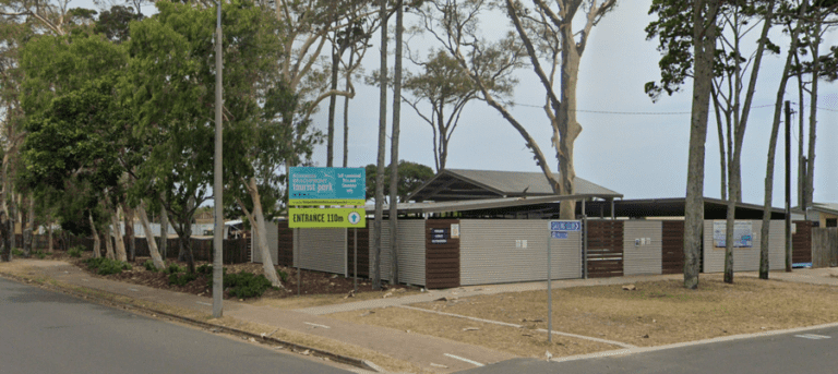 Scarness Beachfront Tourist Park, Caravaning and Camping