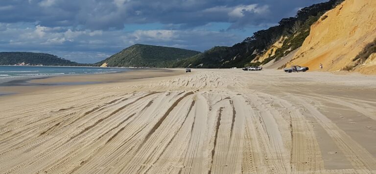 Double Island Point Queensland, 4WD Beach Driving